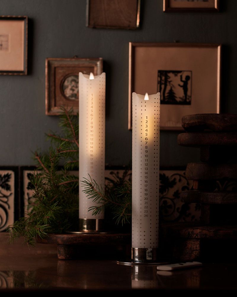 Sara Kalenderlys, H 29cm, sølv dots