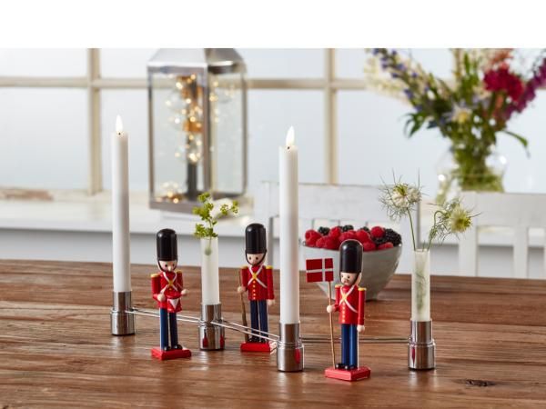 Celebrate Garder 15 cm 3 stk. Rød/Sort Træ || Køb dem online hos Rikki ...