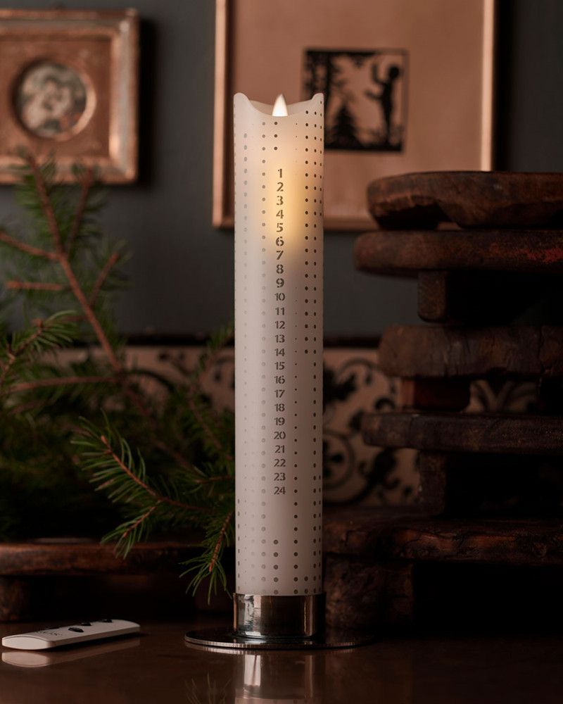 Sara Kalenderlys, H 29cm, sølv dots